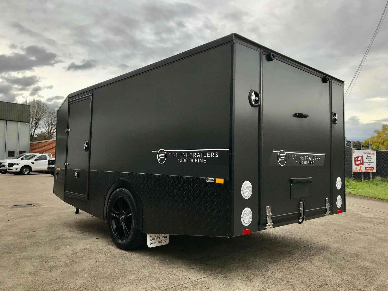 Aluminium Composite Panel Charcoal / White Gloss 1500 x 4000 x 3mm - Fineline Trailers